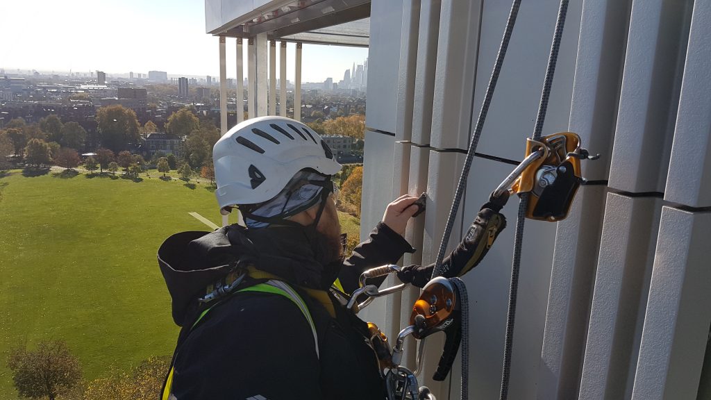 Abseiling snagging, rope access finishing, London - Repair Abseiling Ltd.