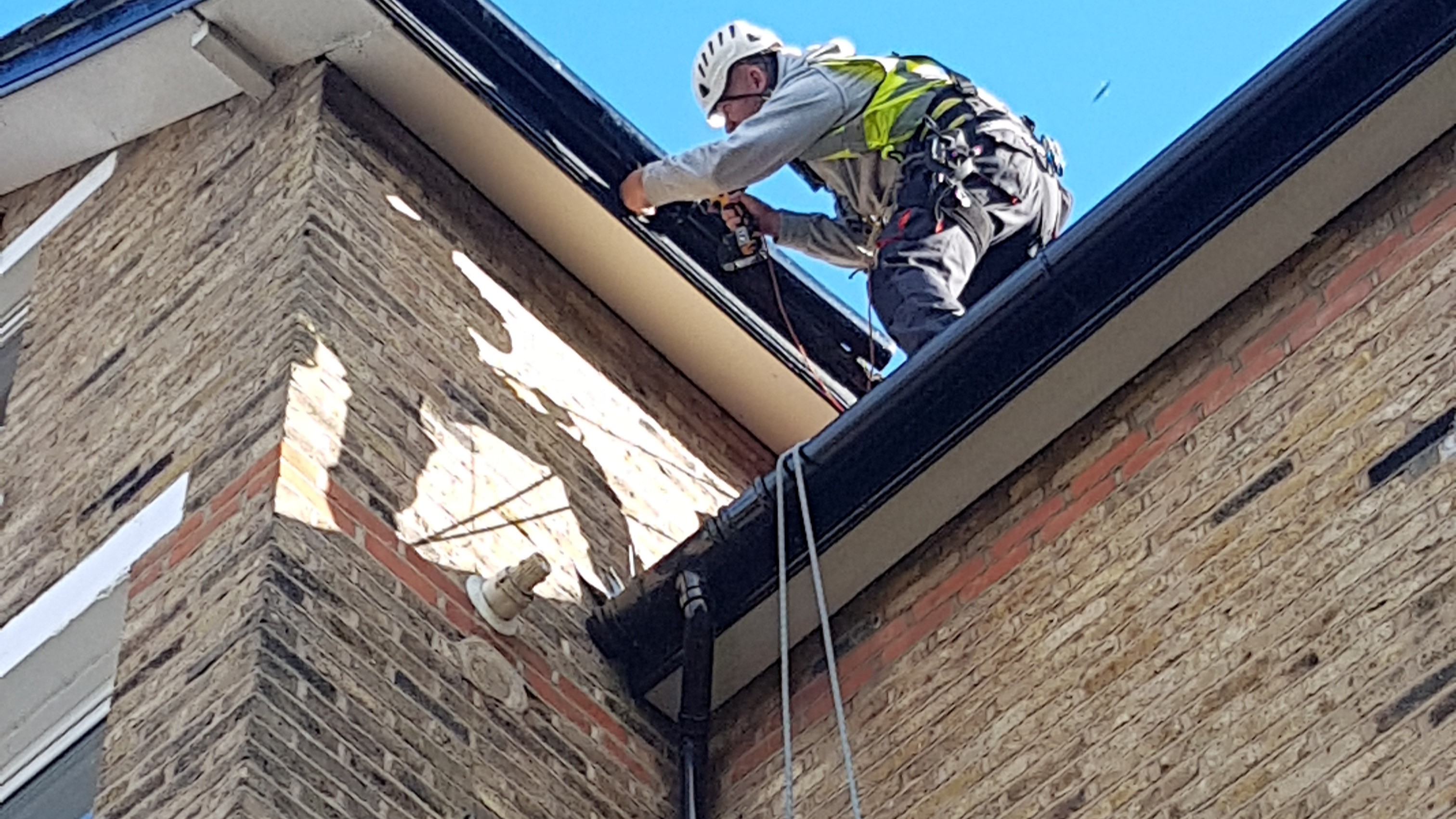 Rope access | abseiling | building maintenance - Repair Abseiling Ltd.